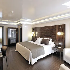 Explore Top Benalmadena Hotels with Jet2: Your Ultimate Guide